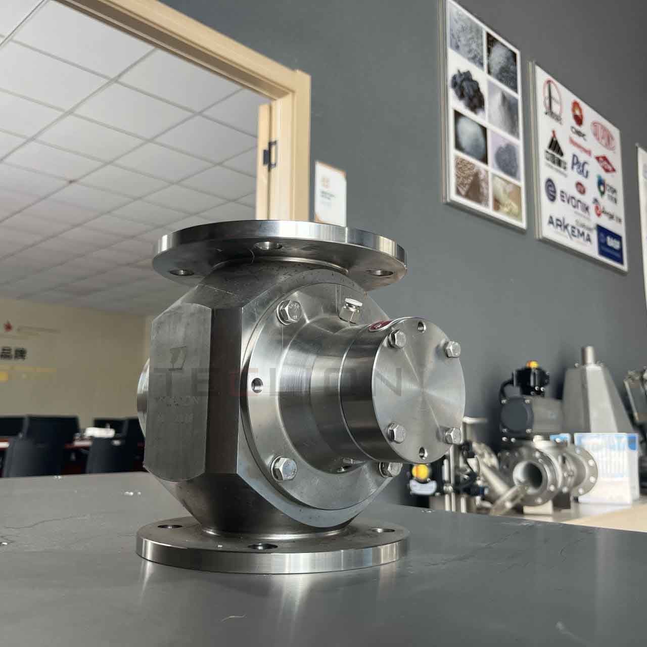 Hygiene High Temperature Rotary Valve Industrial Airlock For Powder ...