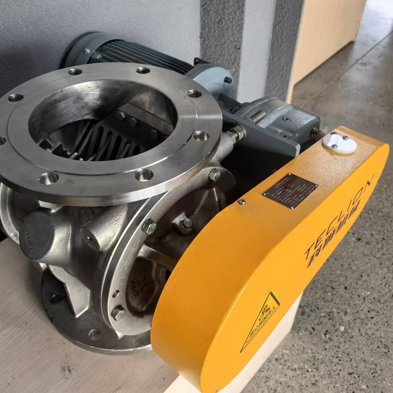 PN10 Stainless Steel Carbon Steel Block Powder Lump Breaker Valve ...