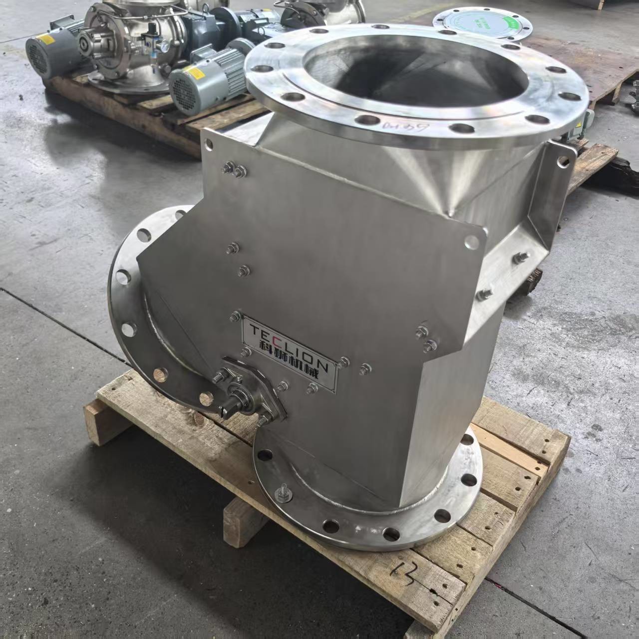 DN250 Caliber Swing Plate Flap Type Gravity Drop Feeding Diverter Valve